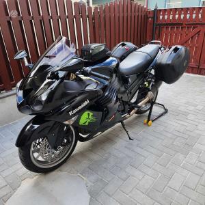 Черный Кавасаки ZZR 2007 в Укмерге, объемом двигателя 1.40 л и пробегом 71 тыс. км за 5600 €, фото 16 на AUTOMOTO.COM.LV