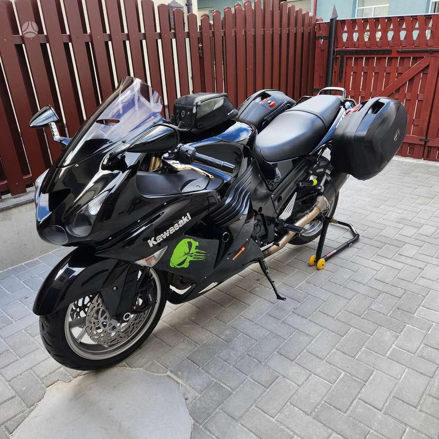 Черный Кавасаки ZZR 2007 в Укмерге, объемом двигателя 1.40 л и пробегом 71 тыс. км за 5600 €, фото 16 на AUTOMOTO.COM.LV