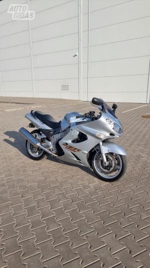 Pelēks Kawasaki ZZR 2002 Kauņa, ar dzinēja tilpumu 1.17 L un nobraukumu 28 tūkst. km par 2000 €, foto 15 vietnē AUTOMOTO.COM.LV
