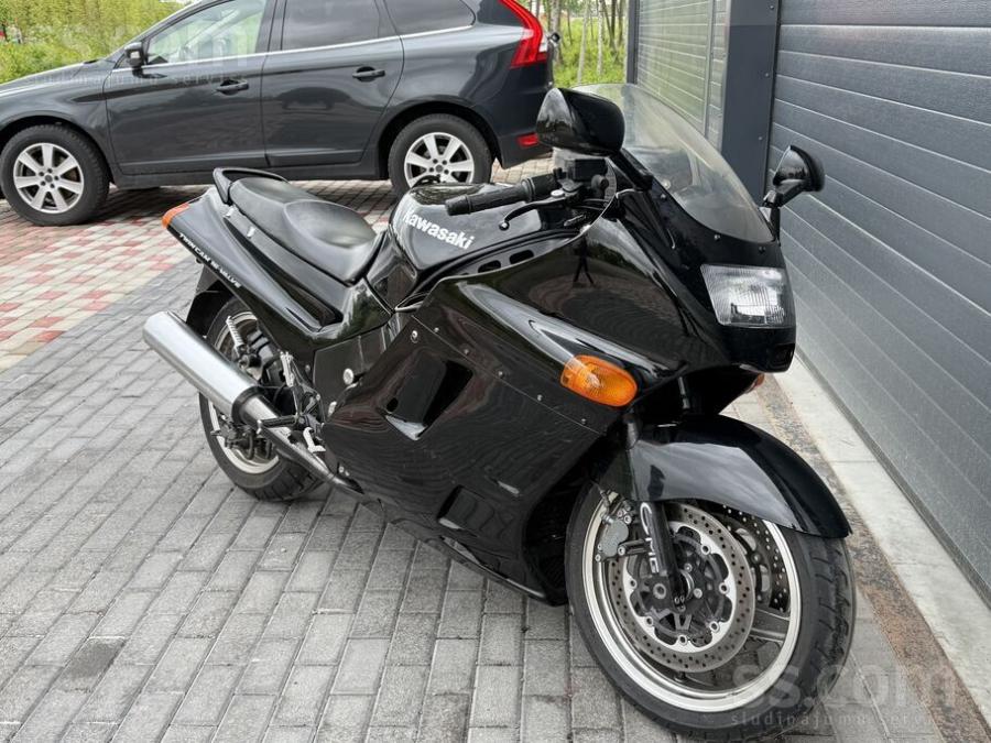 Кавасаки ZZR 1999 в Айзкраукле, объемом двигателя 1.20 л и пробегом 0 тыс. км за 2170 €, фото 10 на AUTOMOTO.COM.LV