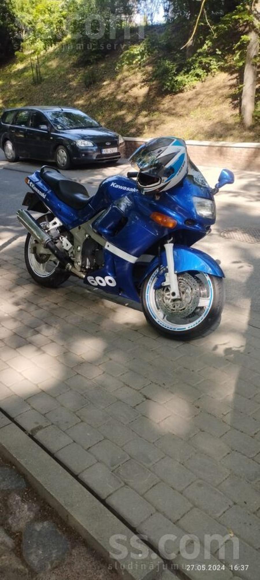 Kawasaki ZZR 1999 in Bauska, with an engine capacity of 0.60 L and mileage of 0 thousand km for 1750 €, photo 4 on AUTOMOTO.COM.LV