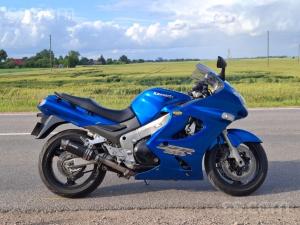 Kawasaki ZZR 2002 Jelgava, ar dzinēja tilpumu 1.20 L un nobraukumu 0 tūkst. km par 1999 €, foto  vietnē AUTOMOTO.COM.LV