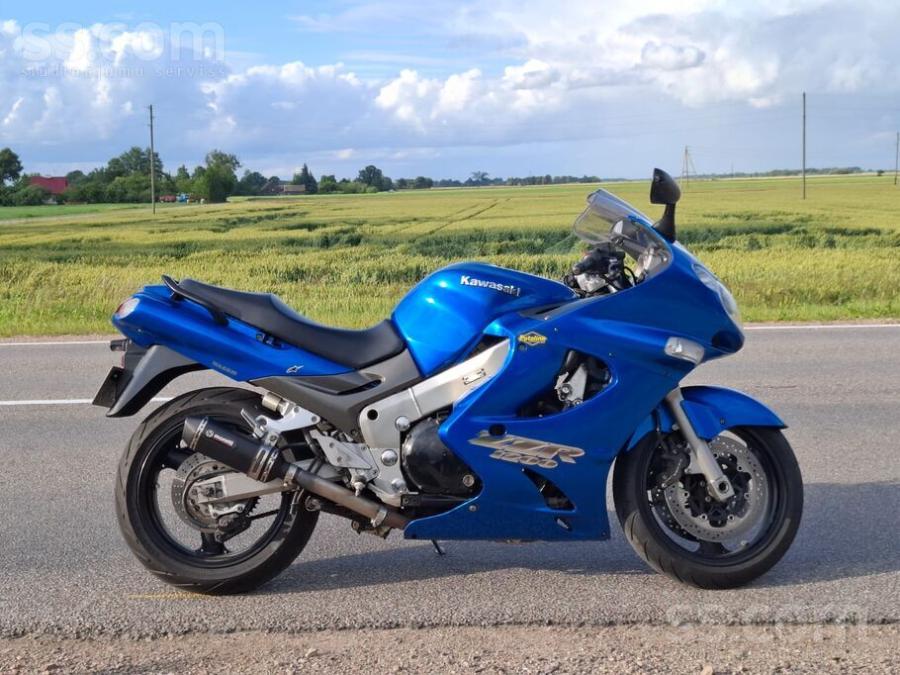 Kawasaki ZZR 2002 Jelgava, ar dzinēja tilpumu 1.20 L un nobraukumu 0 tūkst. km par 1999 €, foto 1 vietnē AUTOMOTO.COM.LV