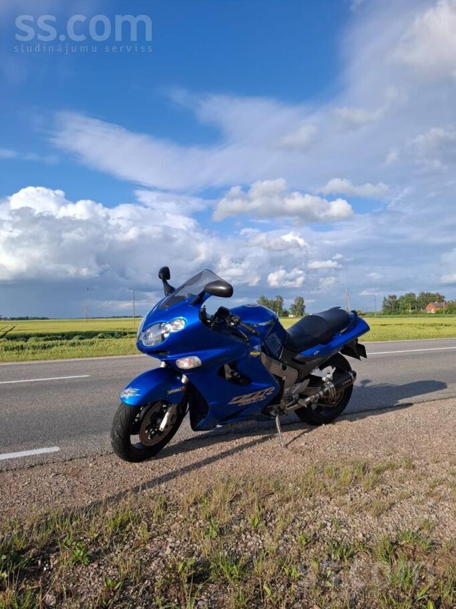 Kawasaki ZZR 2002 Jelgava, ar dzinēja tilpumu 1.20 L un nobraukumu 0 tūkst. km par 1999 €, foto 3 vietnē AUTOMOTO.COM.LV