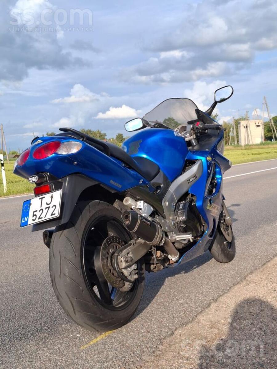 Kawasaki ZZR 2002 Jelgava, ar dzinēja tilpumu 1.20 L un nobraukumu 0 tūkst. km par 1999 €, foto 7 vietnē AUTOMOTO.COM.LV