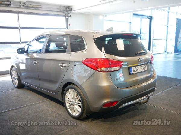 Smilšu krāsa Kia Carens 2017 Tallina, ar dzinēja tilpumu 1.70 L un nobraukumu 117 tūkst. km par 8990 €, foto 4 vietnē AUTOMOTO.COM.LV
