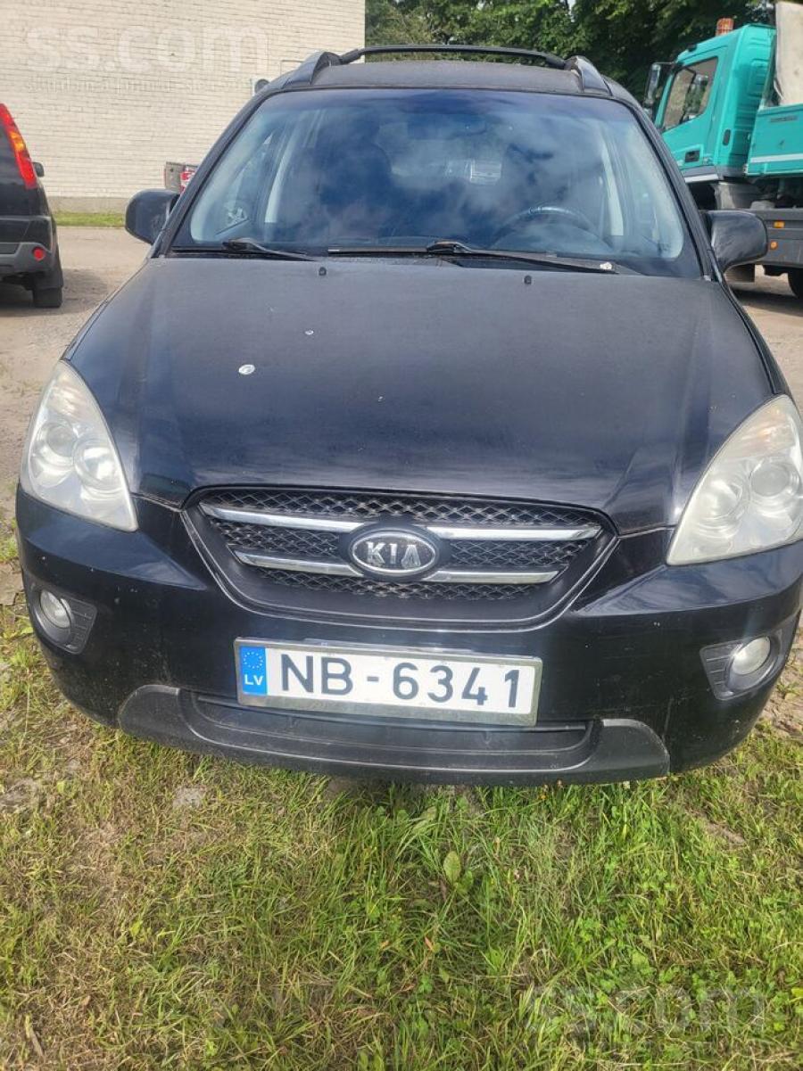 Black Kia Carens 2007 in Riga, with an engine capacity of 2.00 L and mileage of 324 thousand km for 1750 €, photo 10 on AUTOMOTO.COM.LV