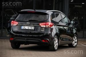 Black Kia Carens 2013 in Jelgava, with an engine capacity of 1.70 L and mileage of 0 thousand km for 7490 €, photo 5 on AUTOMOTO.COM.LV