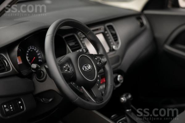 Black Kia Carens 2013 in Jelgava, with an engine capacity of 1.70 L and mileage of 0 thousand km for 7490 €, photo 7 on AUTOMOTO.COM.LV