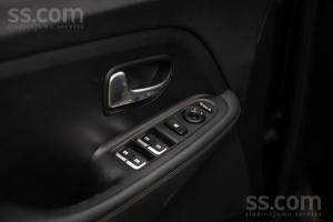 Black Kia Carens 2013 in Jelgava, with an engine capacity of 1.70 L and mileage of 0 thousand km for 7490 €, photo 9 on AUTOMOTO.COM.LV