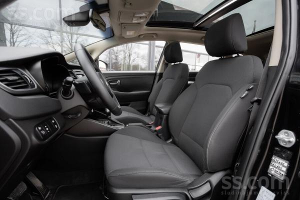 Black Kia Carens 2013 in Jelgava, with an engine capacity of 1.70 L and mileage of 0 thousand km for 7490 €, photo 10 on AUTOMOTO.COM.LV