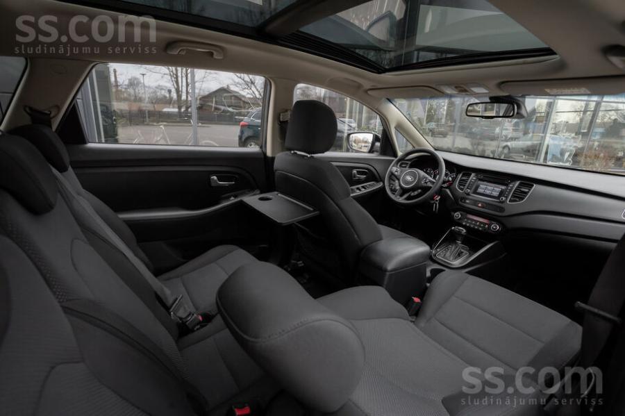 Black Kia Carens 2013 in Jelgava, with an engine capacity of 1.70 L and mileage of 0 thousand km for 7490 €, photo 17 on AUTOMOTO.COM.LV