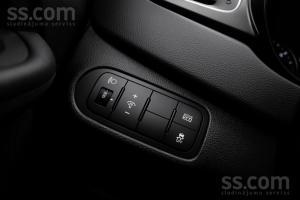 Black Kia Carens 2013 in Jelgava, with an engine capacity of 1.70 L and mileage of 0 thousand km for 7490 €, photo 31 on AUTOMOTO.COM.LV