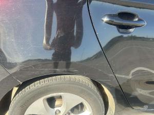 Melns Kia Carens 2013 Tauragė, ar dzinēja tilpumu 1.69 L un nobraukumu 267 tūkst. km par 3500 €, foto 12 vietnē AUTOMOTO.COM.LV