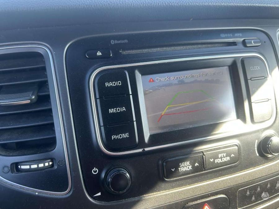 Melns Kia Carens 2013 Tauragė, ar dzinēja tilpumu 1.69 L un nobraukumu 267 tūkst. km par 3500 €, foto 18 vietnē AUTOMOTO.COM.LV