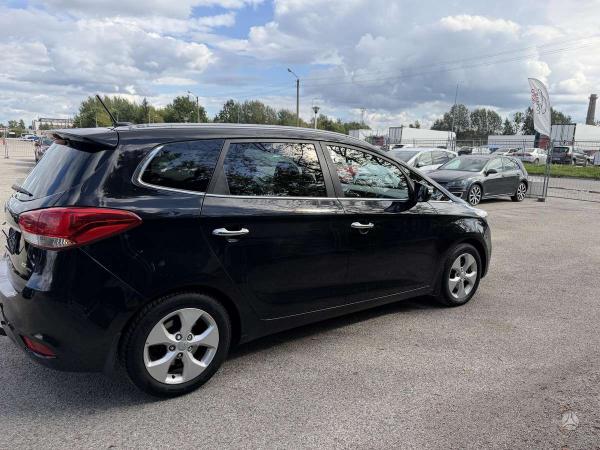 Melns Kia Carens 2013 Marijampole, ar dzinēja tilpumu 1.59 L un nobraukumu 115 tūkst. km par 4650 €, foto 4 vietnē AUTOMOTO.COM.LV