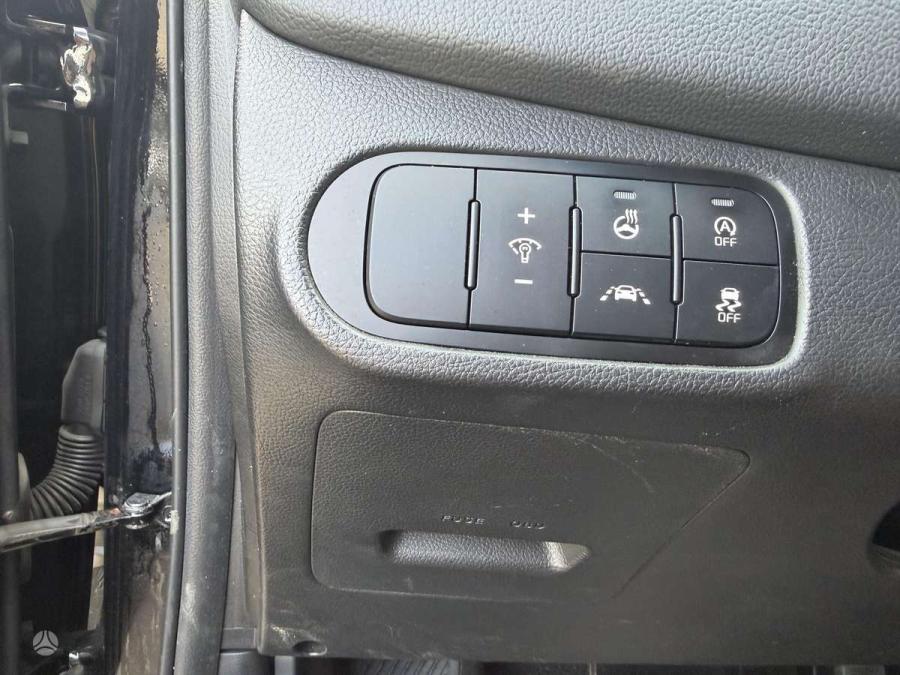 Melns Kia Carens 2013 Marijampole, ar dzinēja tilpumu 1.59 L un nobraukumu 115 tūkst. km par 4650 €, foto 13 vietnē AUTOMOTO.COM.LV
