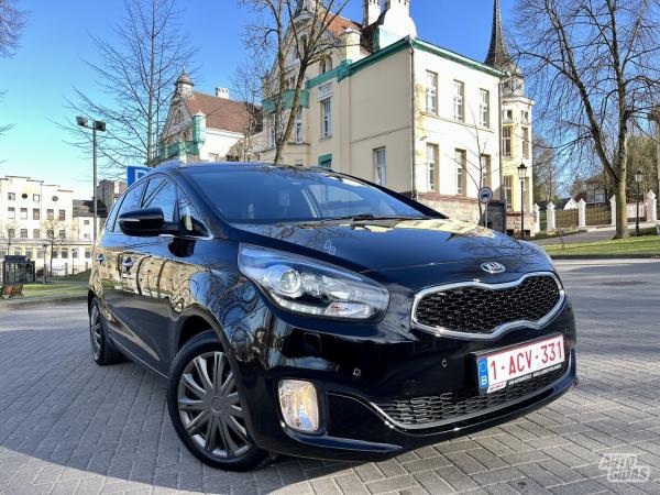 Black Kia Carens 2014 in Siauliai, with an engine capacity of 1.70 L and mileage of 269 thousand km for 6500 €, photo 1 on AUTOMOTO.COM.LV