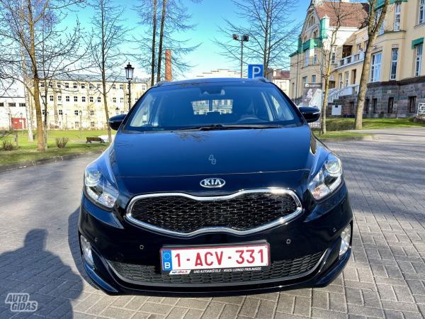 Black Kia Carens 2014 in Siauliai, with an engine capacity of 1.70 L and mileage of 269 thousand km for 6500 €, photo 3 on AUTOMOTO.COM.LV