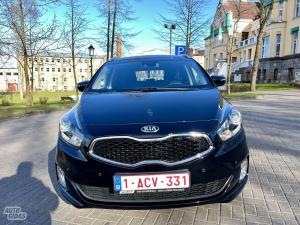 Black Kia Carens 2014 in Siauliai, with an engine capacity of 1.70 L and mileage of 269 thousand km for 6500 €, photo 4 on AUTOMOTO.COM.LV