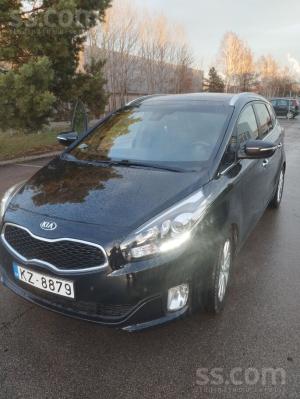 Melns Kia Carens 2014 Rīga, ar dzinēja tilpumu 1.70 L un nobraukumu 224 tūkst. km par 4500 €, foto  vietnē AUTOMOTO.COM.LV