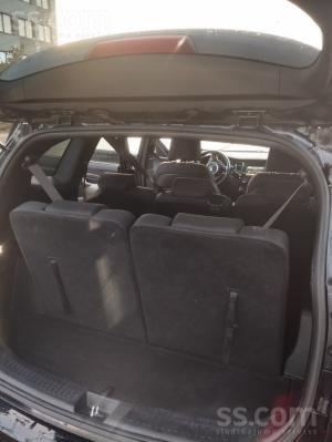 Melns Kia Carens 2014 Rīga, ar dzinēja tilpumu 1.70 L un nobraukumu 224 tūkst. km par 4500 €, foto 7 vietnē AUTOMOTO.COM.LV
