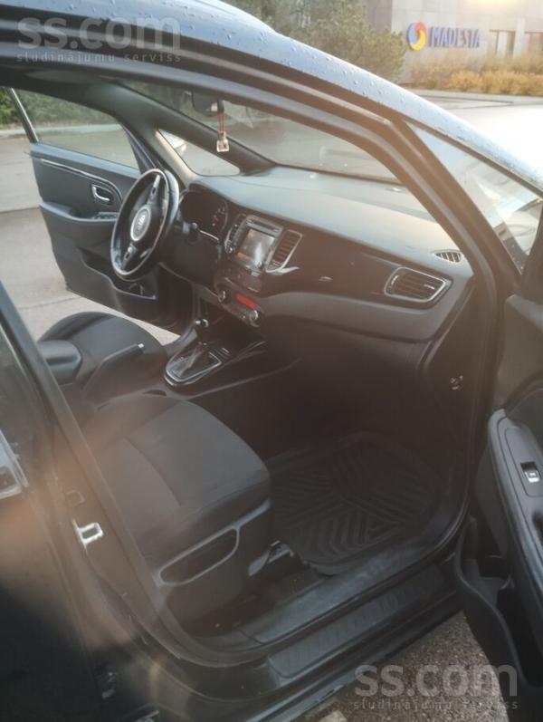 Melns Kia Carens 2014 Rīga, ar dzinēja tilpumu 1.70 L un nobraukumu 224 tūkst. km par 4500 €, foto 7 vietnē AUTOMOTO.COM.LV