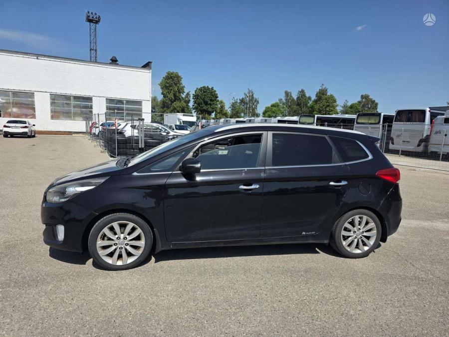 Melns Kia Carens 2014 Marijampole, ar dzinēja tilpumu 1.69 L un nobraukumu 27 tūkst. km par 3700 €, foto 5 vietnē AUTOMOTO.COM.LV
