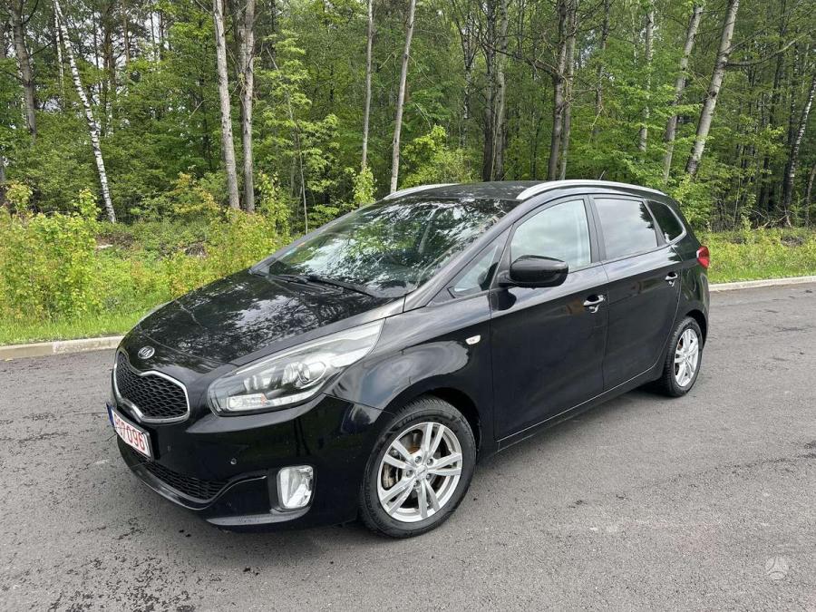 Melns Kia Carens 2014 Kauņa, ar dzinēja tilpumu 1.69 L un nobraukumu 277 tūkst. km par 4200 €, foto 1 vietnē AUTOMOTO.COM.LV