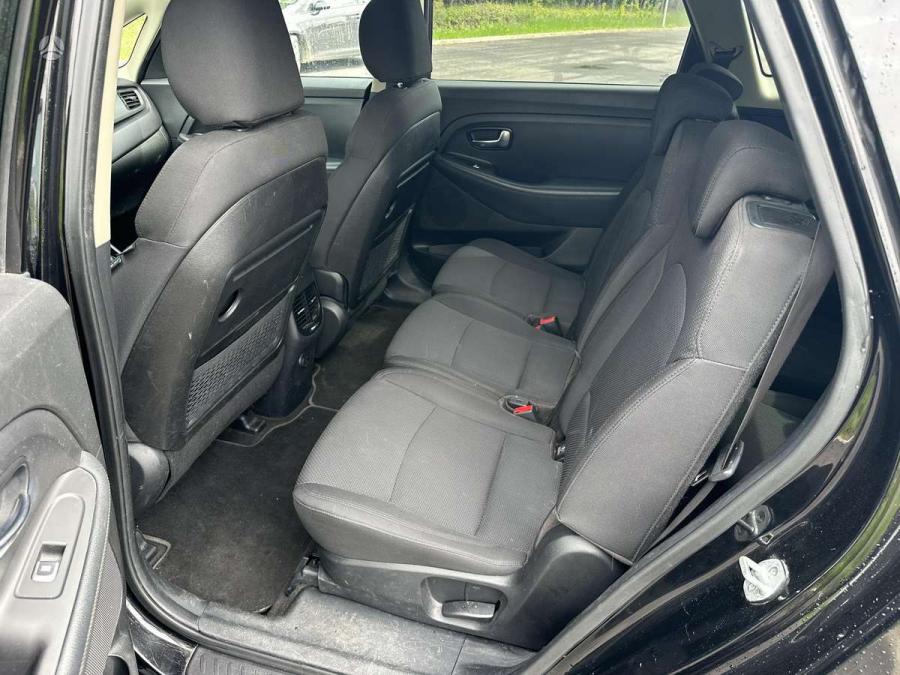 Melns Kia Carens 2014 Kauņa, ar dzinēja tilpumu 1.69 L un nobraukumu 277 tūkst. km par 4200 €, foto 17 vietnē AUTOMOTO.COM.LV