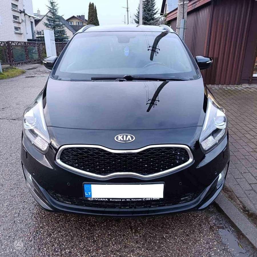 Black Kia Carens 2016 in Kaunas, with an engine capacity of 1.70 L and mileage of 177 thousand km for 7777 €, photo 3 on AUTOMOTO.COM.LV