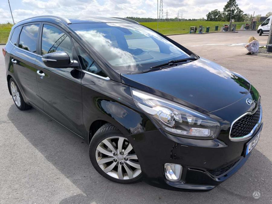 Melns Kia Carens 2016 Kauņa, ar dzinēja tilpumu 1.69 L un nobraukumu 241 tūkst. km par 4000 €, foto 8 vietnē AUTOMOTO.COM.LV
