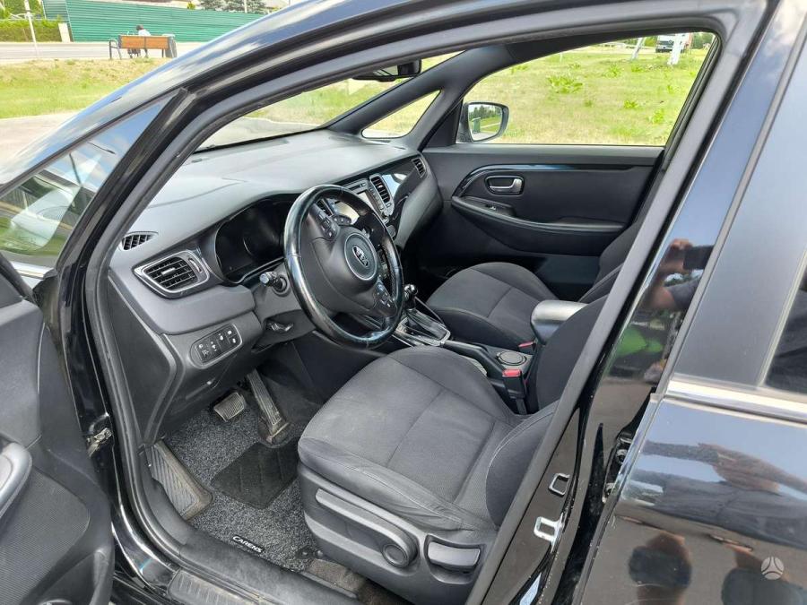 Melns Kia Carens 2016 Kauņa, ar dzinēja tilpumu 1.69 L un nobraukumu 241 tūkst. km par 4000 €, foto 16 vietnē AUTOMOTO.COM.LV