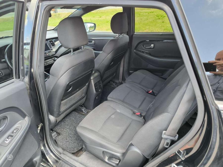 Melns Kia Carens 2016 Kauņa, ar dzinēja tilpumu 1.69 L un nobraukumu 241 tūkst. km par 4000 €, foto 20 vietnē AUTOMOTO.COM.LV