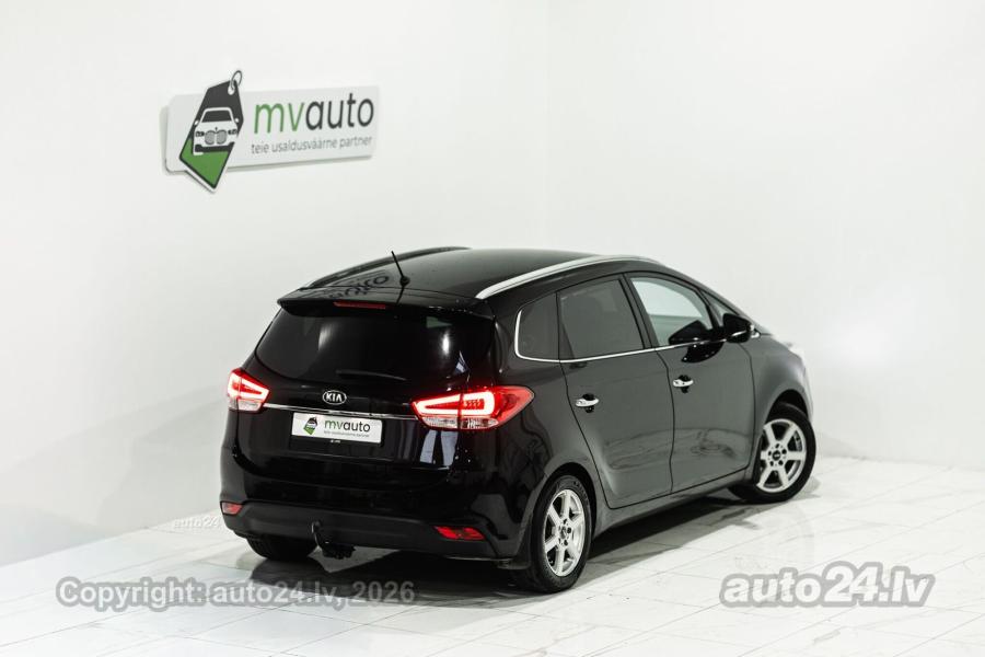 Melns Kia Carens 2014 Tallina, ar dzinēja tilpumu 1.70 L un nobraukumu 201 tūkst. km par 5990 €, foto 3 vietnē AUTOMOTO.COM.LV