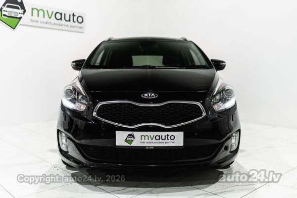 Black Kia Carens 2014 in Tallinn, with an engine capacity of 1.70 L and mileage of 201 thousand km for 5990 €, photo 4 on AUTOMOTO.COM.LV