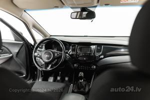 Melns Kia Carens 2014 Tallina, ar dzinēja tilpumu 1.70 L un nobraukumu 201 tūkst. km par 5990 €, foto 16 vietnē AUTOMOTO.COM.LV