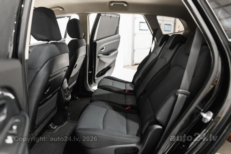 Melns Kia Carens 2014 Tallina, ar dzinēja tilpumu 1.70 L un nobraukumu 201 tūkst. km par 5990 €, foto 21 vietnē AUTOMOTO.COM.LV