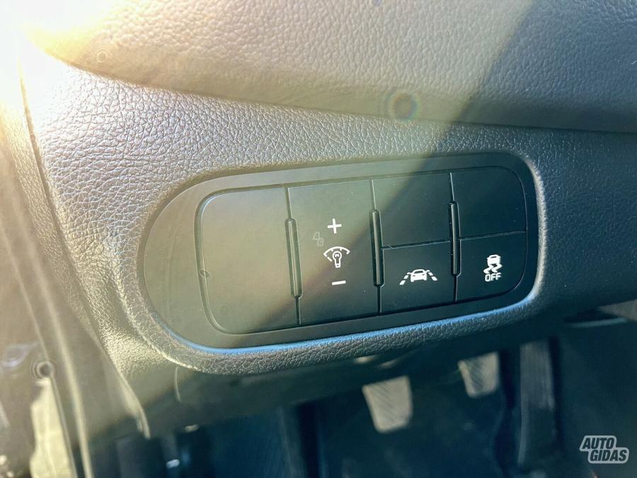 Melns Kia Carens 2014 Šauļi, ar dzinēja tilpumu 1.70 L un nobraukumu 269 tūkst. km par 5900 €, foto 19 vietnē AUTOMOTO.COM.LV
