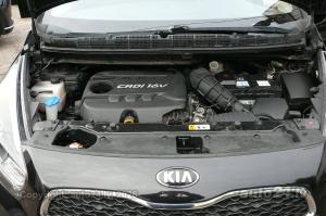 Black Kia Carens 2015 in Johvi, with an engine capacity of 1.70 L and mileage of 199 thousand km for 6900 €, photo 6 on AUTOMOTO.COM.LV