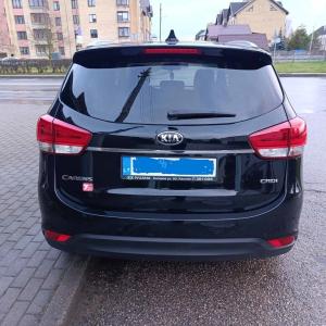 Black Kia Carens 2016 in Kaunas, with an engine capacity of 1.70 L and mileage of 178 thousand km for 7250 €, photo 6 on AUTOMOTO.COM.LV