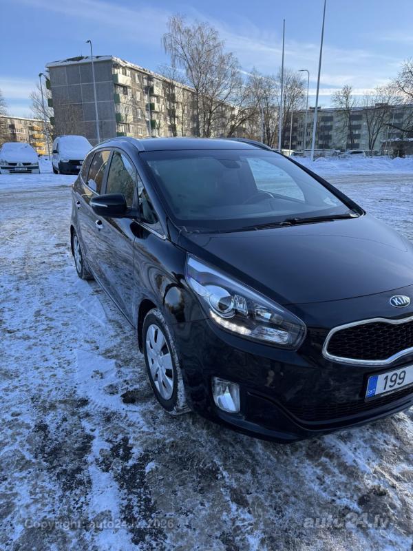 Melns Kia Carens 2017 Tallina, ar dzinēja tilpumu 1.70 L un nobraukumu 153 tūkst. km par 9200 €, foto 3 vietnē AUTOMOTO.COM.LV