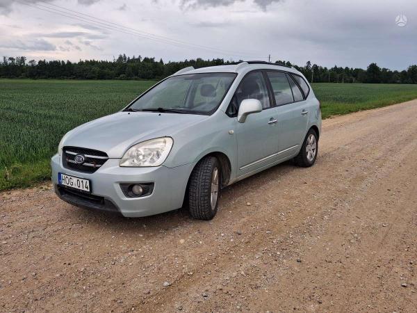 Blue Kia Carens 2007 in Pasvalys, with an engine capacity of 1.99 L and mileage of 335 thousand km for 2200 €, photo 9 on AUTOMOTO.COM.LV