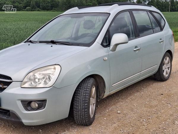 Blue Kia Carens 2007 in Pasvalys, with an engine capacity of 2.00 L and mileage of 335 thousand km for 2100 €, photo 4 on AUTOMOTO.COM.LV