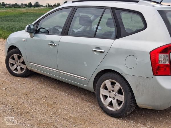 Blue Kia Carens 2007 in Pasvalys, with an engine capacity of 2.00 L and mileage of 335 thousand km for 2100 €, photo 5 on AUTOMOTO.COM.LV