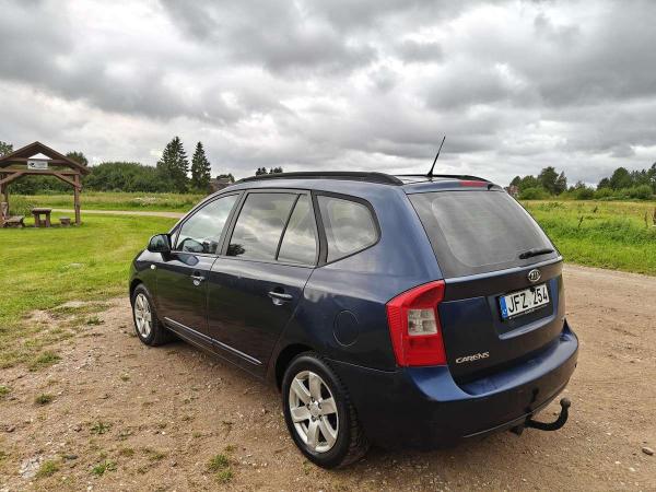 Zils Kia Carens 2007 Kretinga, ar dzinēja tilpumu 1.99 L un nobraukumu 277 tūkst. km par 1200 €, foto 4 vietnē AUTOMOTO.COM.LV