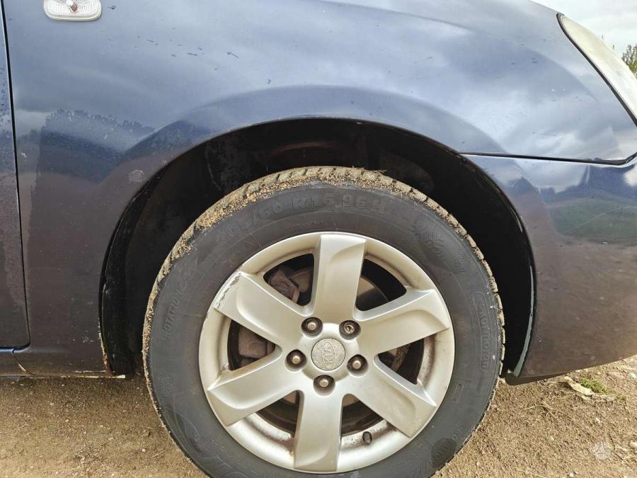 Zils Kia Carens 2007 Kretinga, ar dzinēja tilpumu 1.99 L un nobraukumu 277 tūkst. km par 1200 €, foto 10 vietnē AUTOMOTO.COM.LV