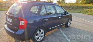 Blue Kia Carens 2008 in Daugavpils, with an engine capacity of 2.00 L and mileage of 193 thousand km for 3500 €, photo 5 on AUTOMOTO.COM.LV