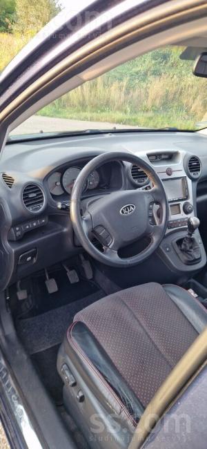 Blue Kia Carens 2008 in Daugavpils, with an engine capacity of 2.00 L and mileage of 193 thousand km for 3500 €, photo 8 on AUTOMOTO.COM.LV
