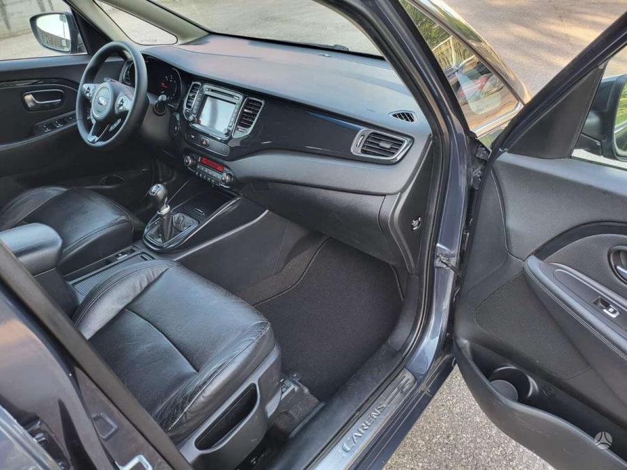 Zils Kia Carens 2013 Alīta, ar dzinēja tilpumu 1.69 L un nobraukumu 278 tūkst. km par 5590 €, foto 7 vietnē AUTOMOTO.COM.LV